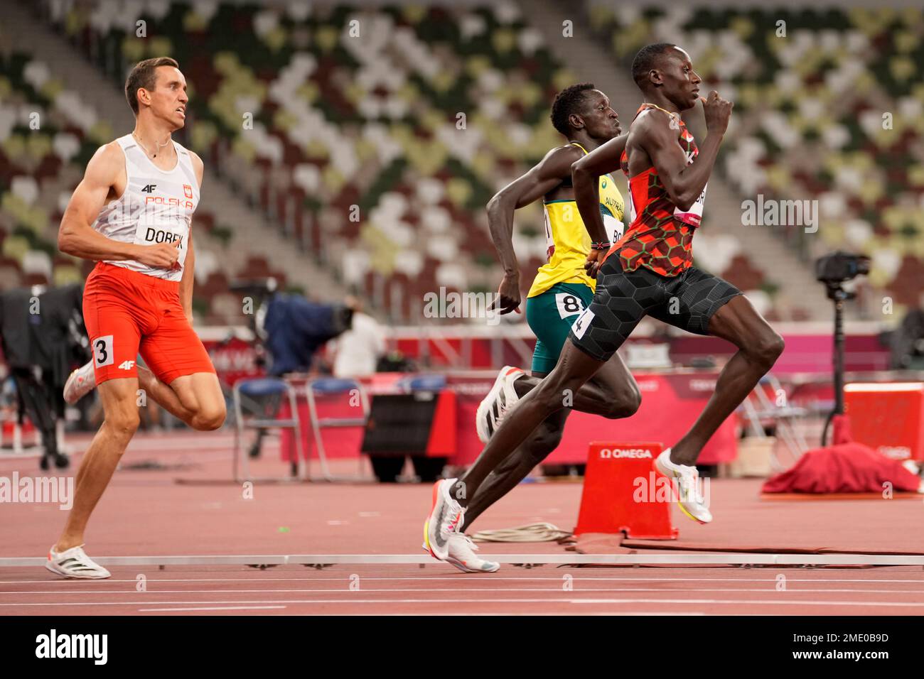 Emmanuel Korir, right, of Kenya, wins the gold medal in the men's 800 ...