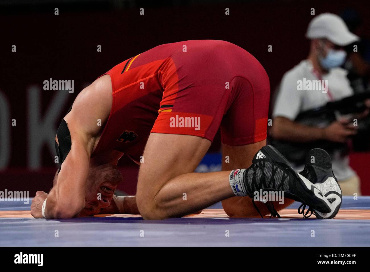 Germany's Frank Staebler celebrates defeating Georgia's Ramaz Zoidze in ...