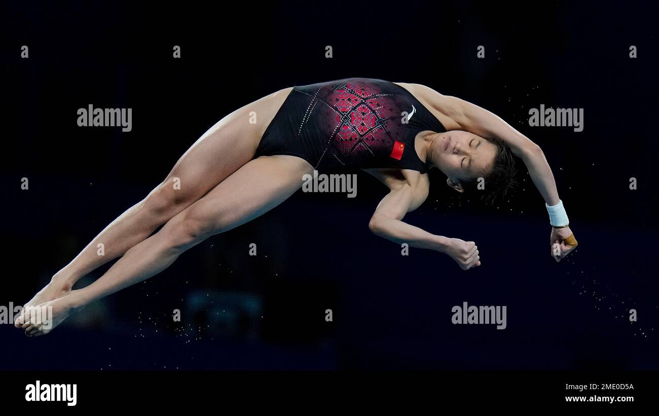 Quan Hongchan of China competes in women's diving 10-meter platform ...