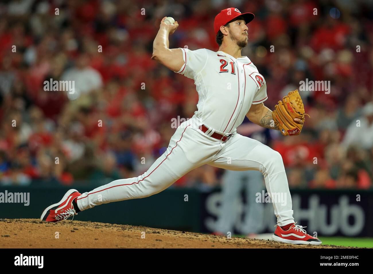Cincinnati Reds' Michael Lorenzen throws during a baseball game against ...