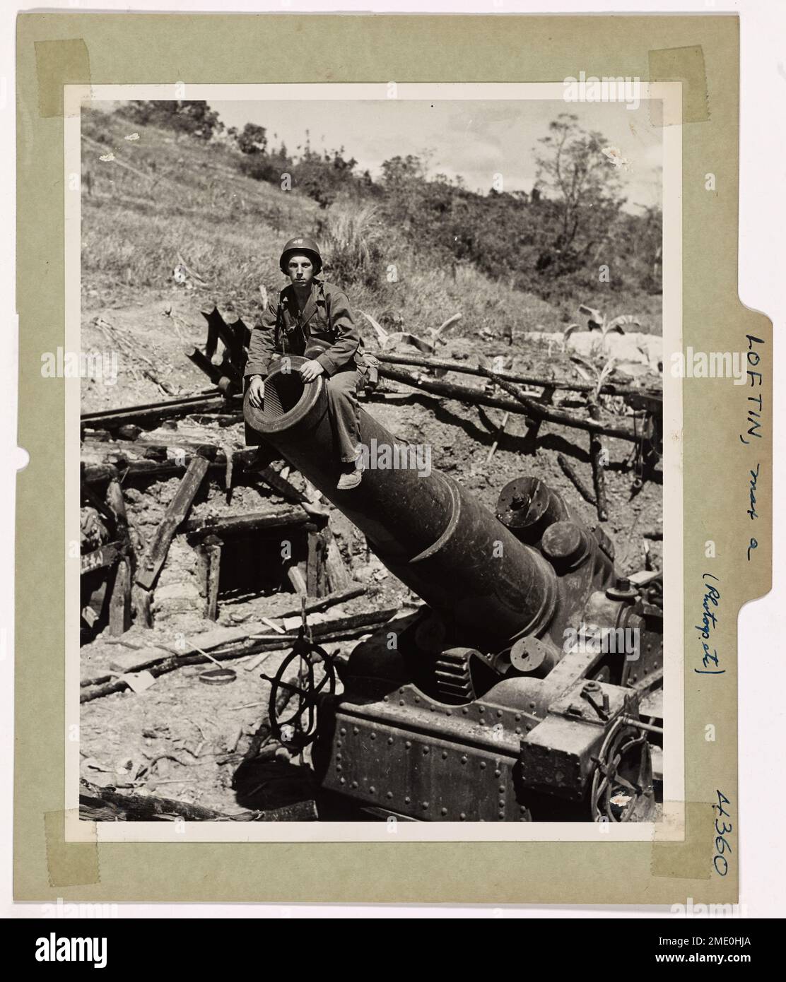 Coast Guardsman Max A. Loftin, of Nashville, Tenn., continued capturing ...
