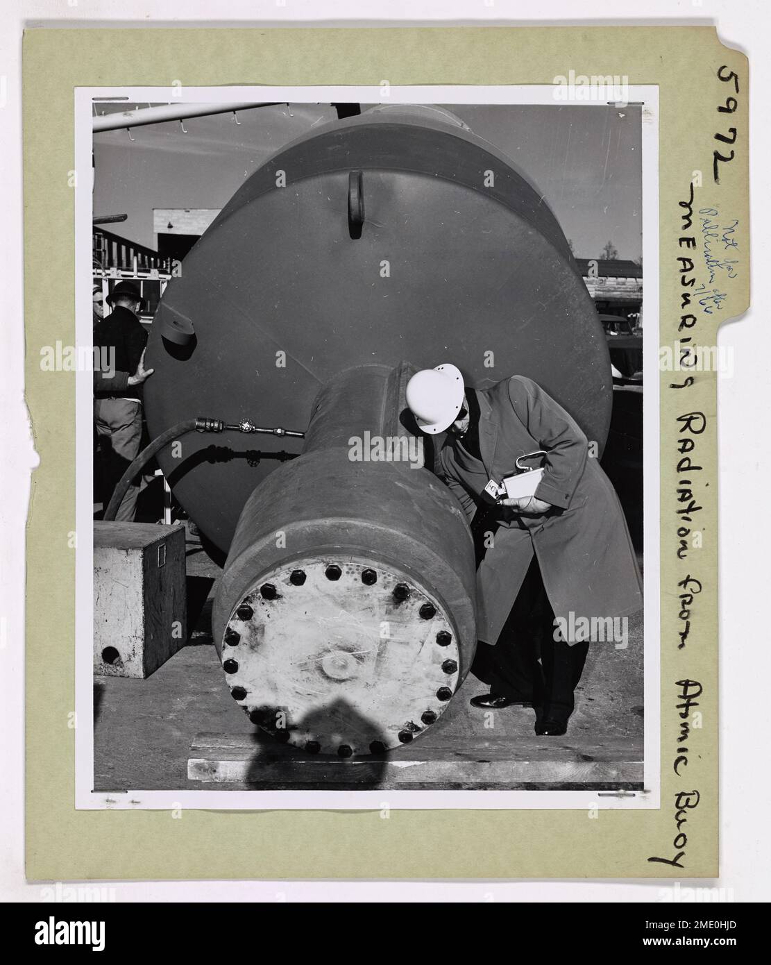 The first atomic buoy, equipped with a SNAP-7A thermoelectric generator ...