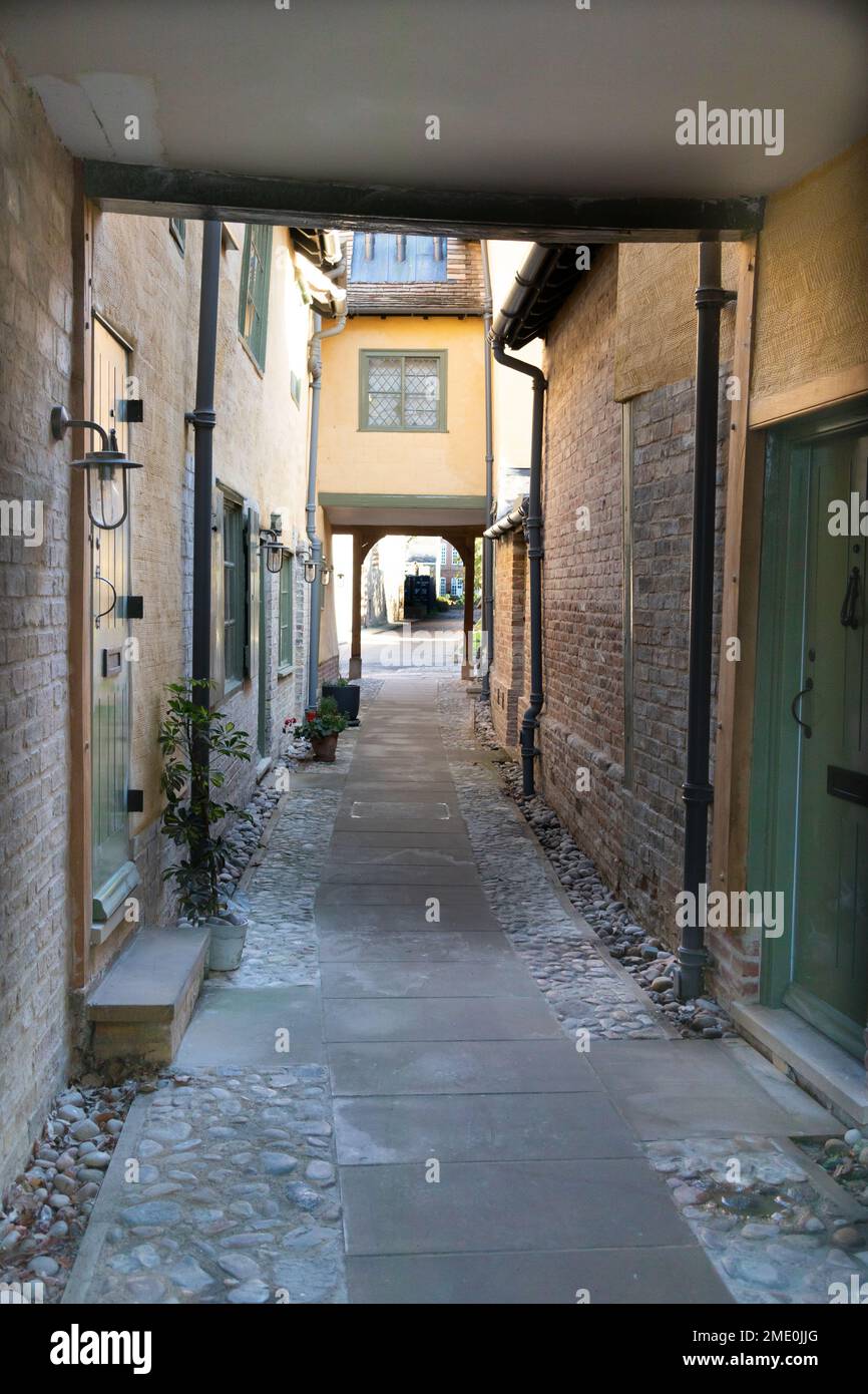 Old hidden passageway in Cambridge England Stock Photo - Alamy