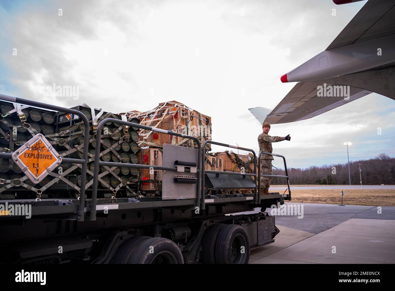 Dover afb hi-res stock photography and images - Alamy