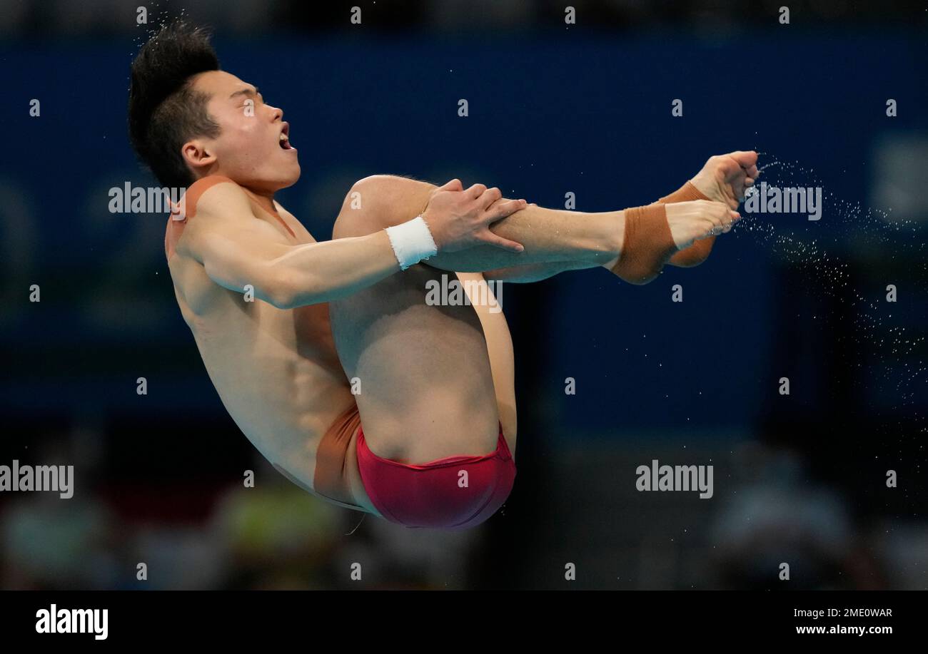 Wang Zongyuan of China competes in men's diving 3m springboard final at ...