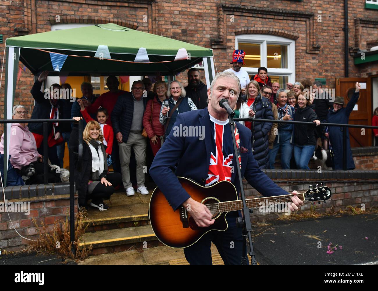 Queen's Platinum Jubilee party musician Neil Gray playing at local ...
