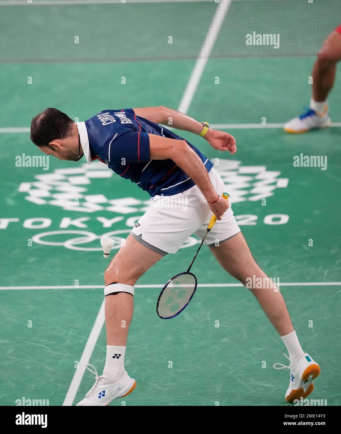 Guatemala's Kevin Cordon tries to pick a shot by Indonesia's Anthony ...