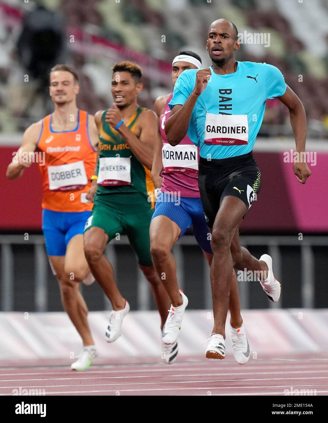 Jochem Dobber, of Netherlands, Wayde Van Niekerk, of South Africa ...