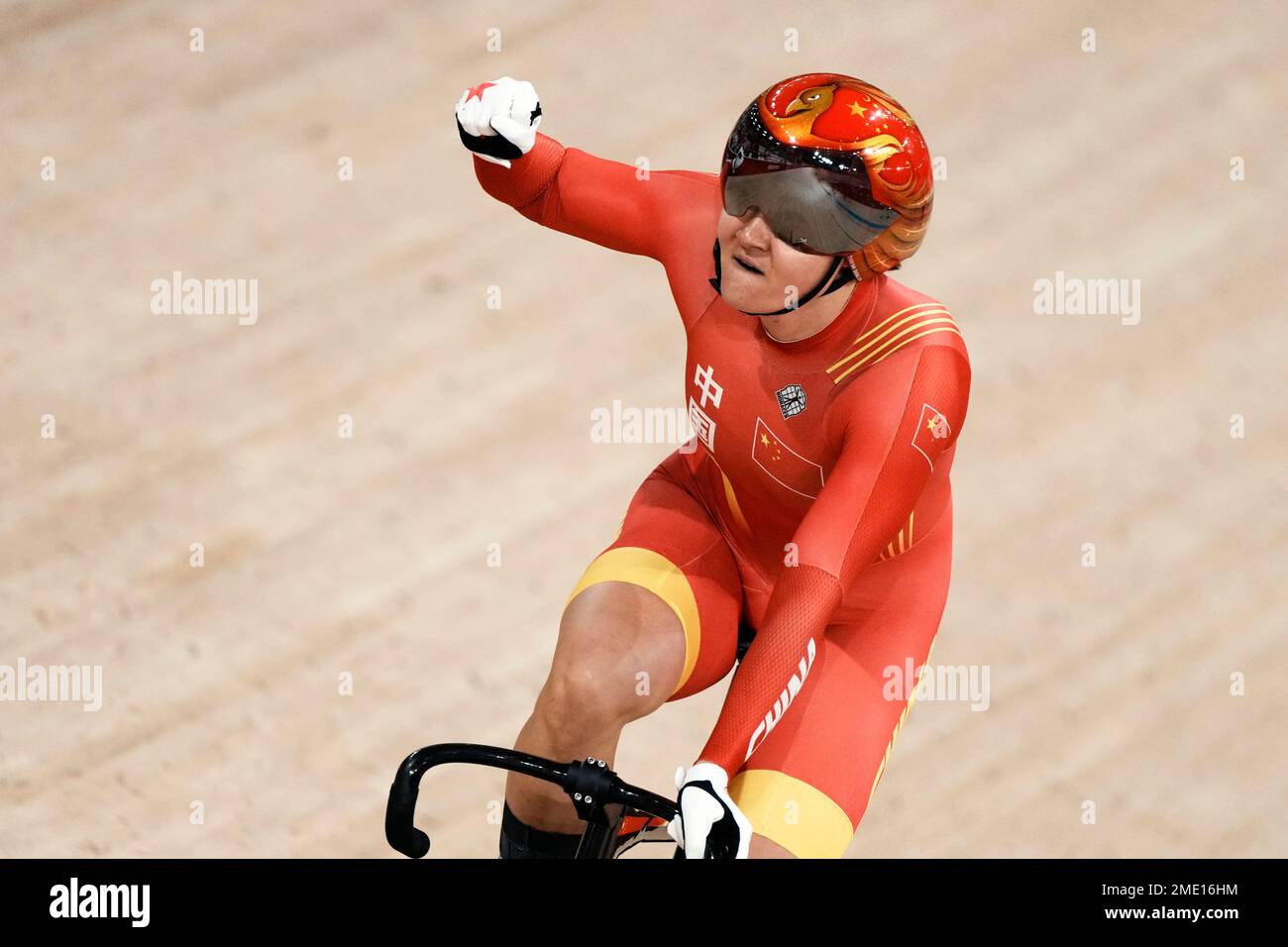 Tianshi Zhong of Team China celebrates winning the gold medal during ...