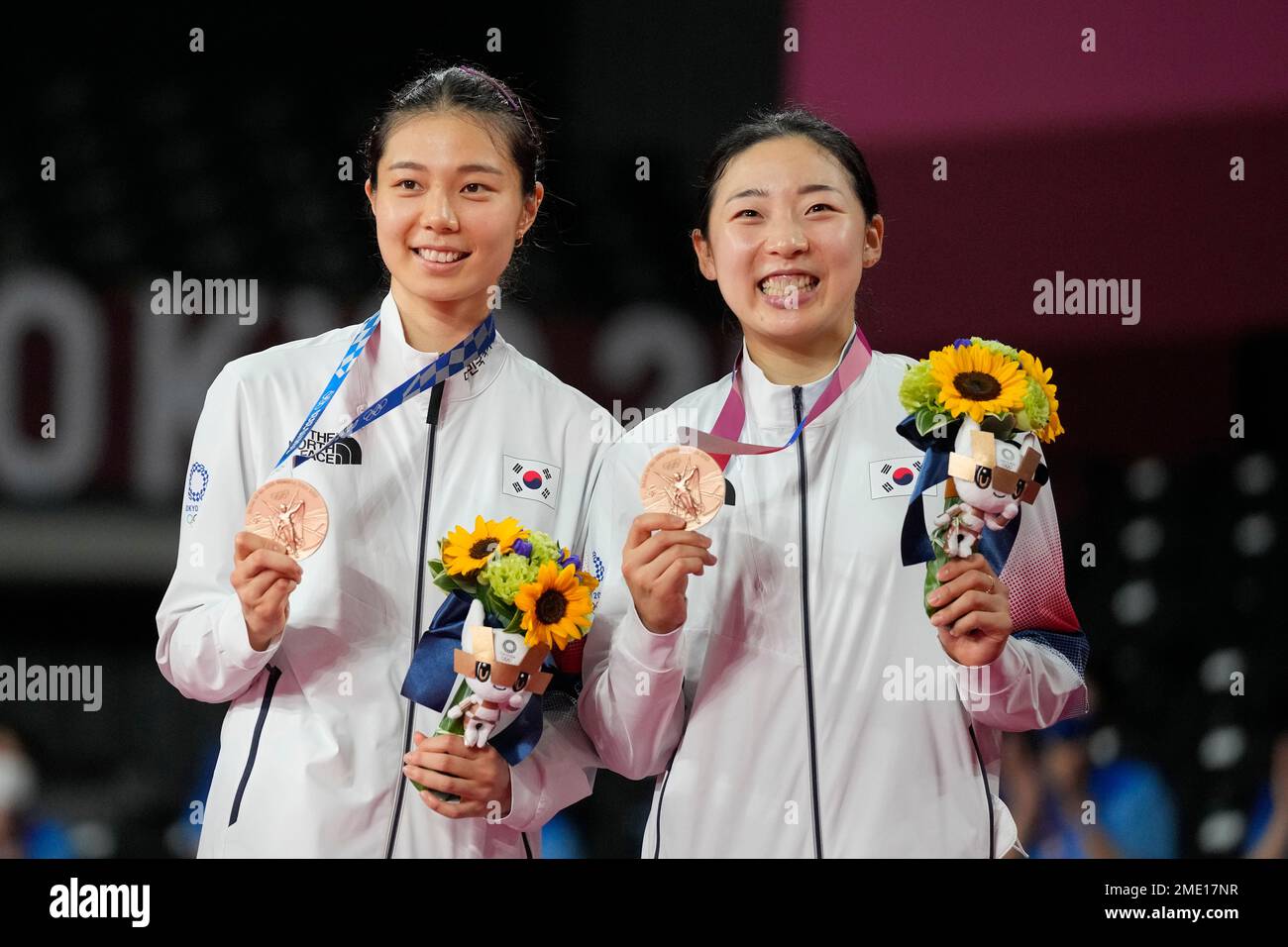 South Korea's Kim So-yeong, left, and Kong Hee-yong pose for ...