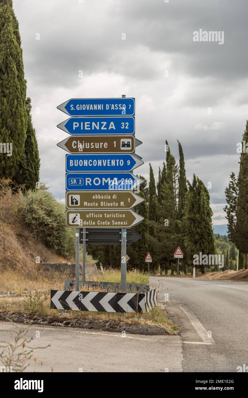 Directional road signs in Tuscany, Italy Stock Photo - Alamy