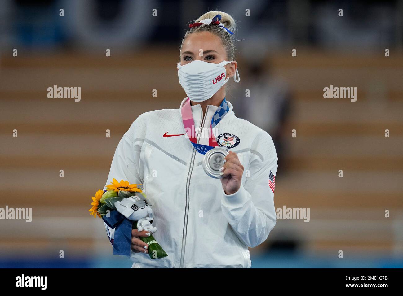 Mykayla Skinner of the United States, poses after winning the silver ...