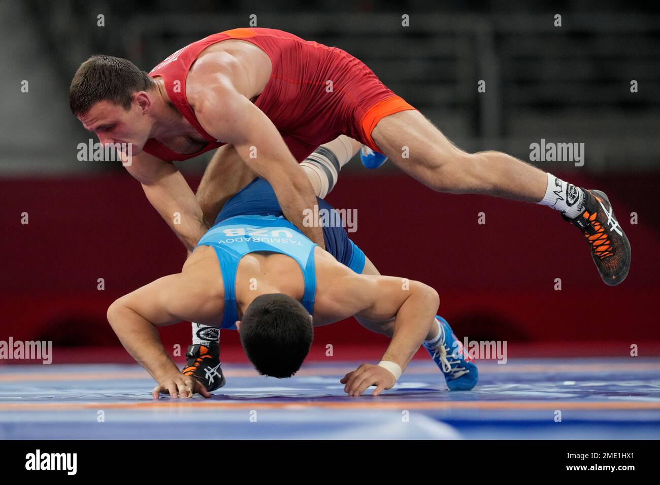 Ukraine's Lenur Temirov, left, and Uzbekistan's Elmurat Tasmuradov ...