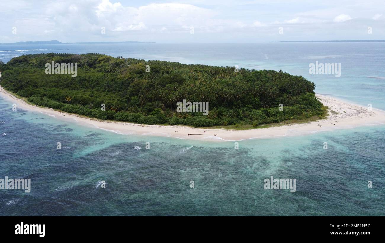 Panama - Exploring Island Zapatilla 2 Stock Photo - Alamy