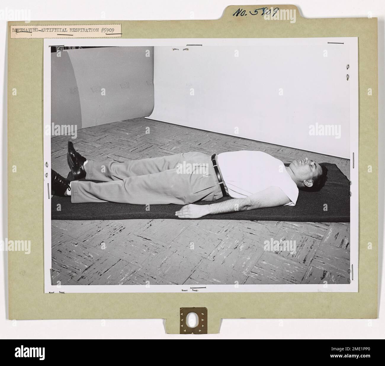 Unconscious victim hi-res stock photography and images - Alamy