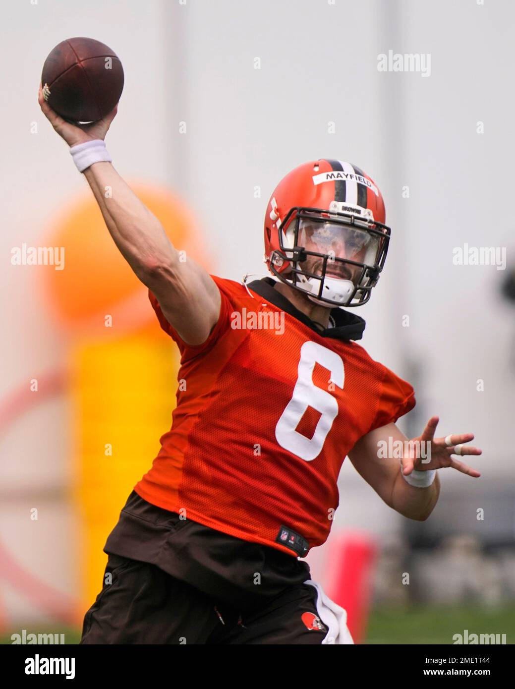 Cleveland Browns quarterback Baker Mayfield throws during an NFL ...