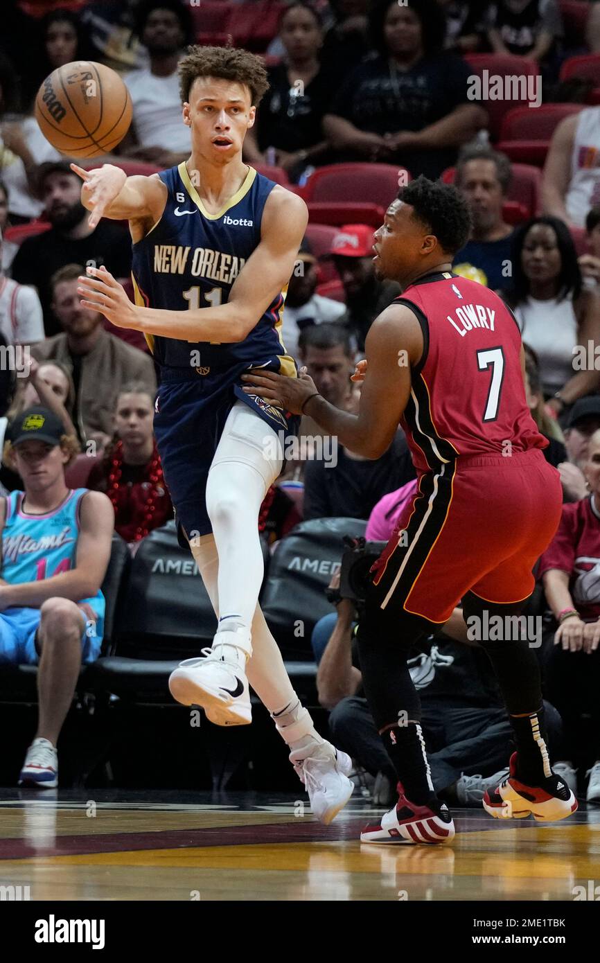 New Orleans Pelicans guard Dyson Daniels (11) passes around Miami Heat ...