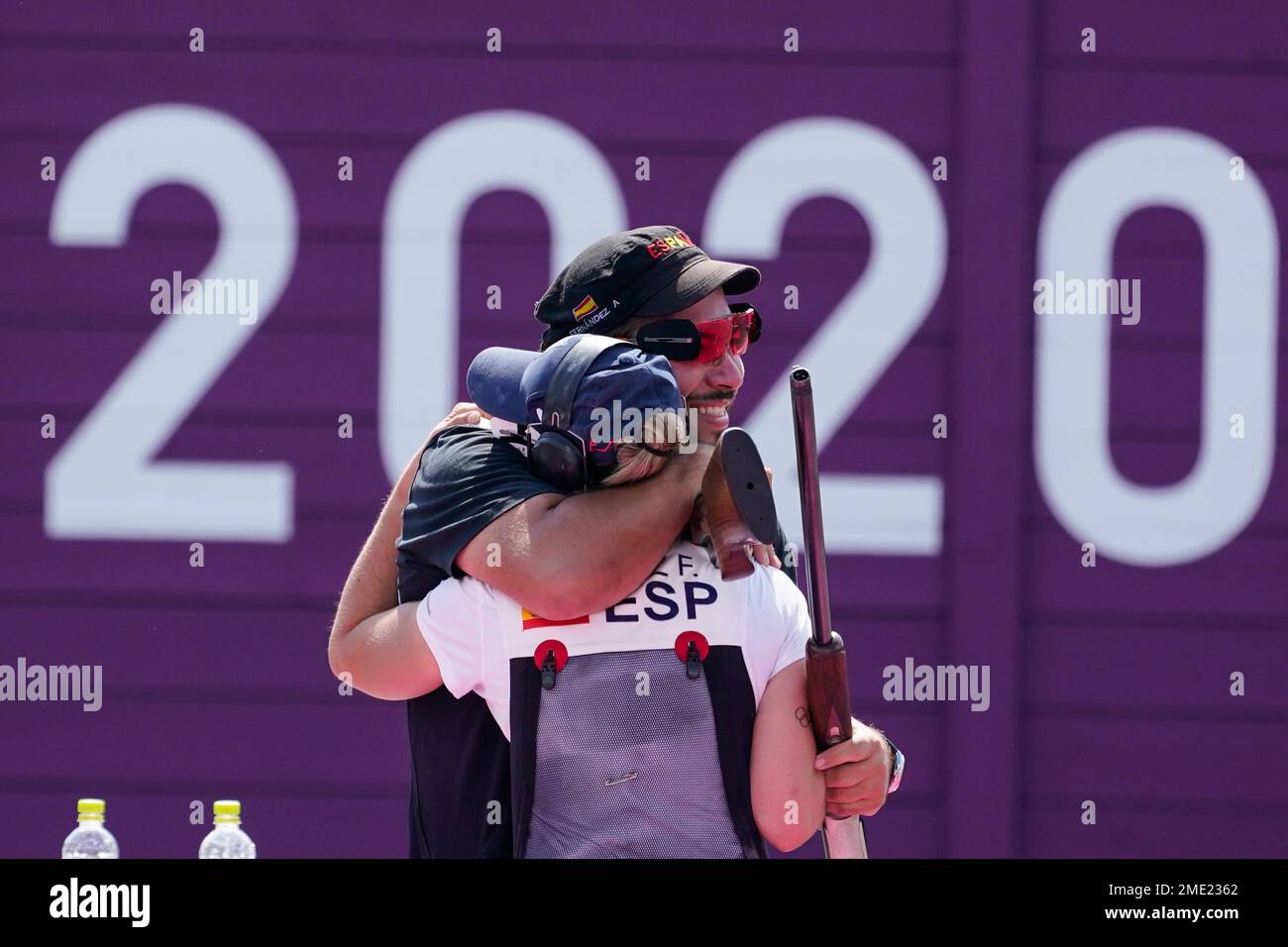 Fatima Galvez, left, and Alberto Fernandez, both of Spain, celebrate ...