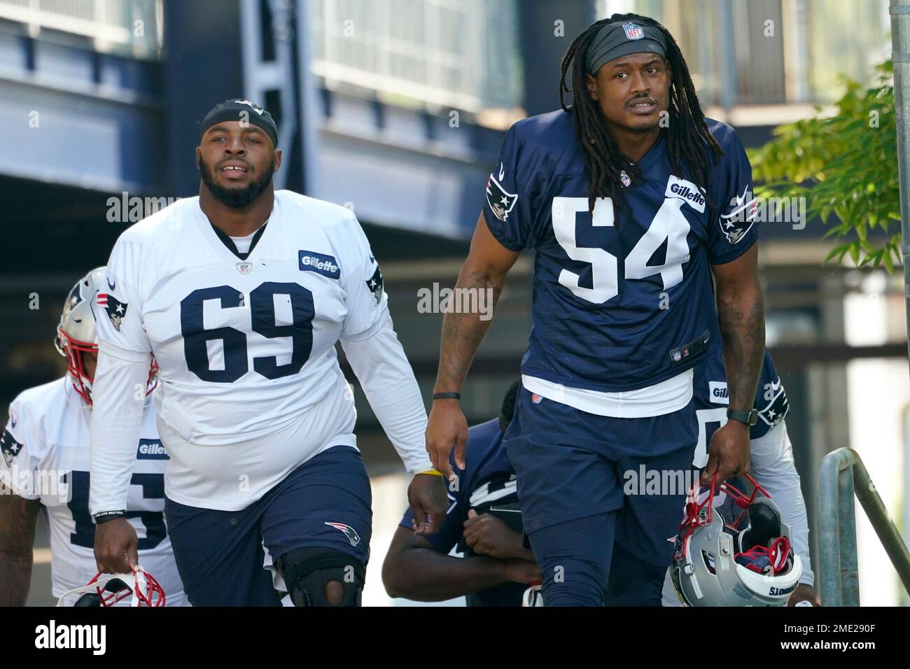 New England Patriots offensive guard Shaq Mason (69) and outside ...