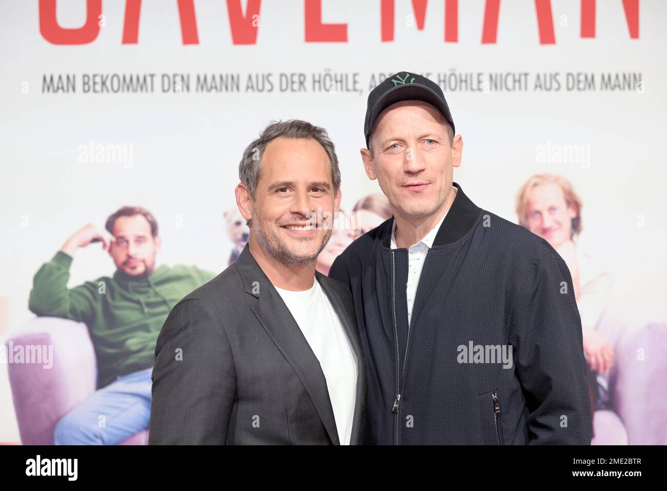 Munich, Germany. 23rd Jan, 2023. Actors Moritz Bleibtreu (l) and Wotan ...