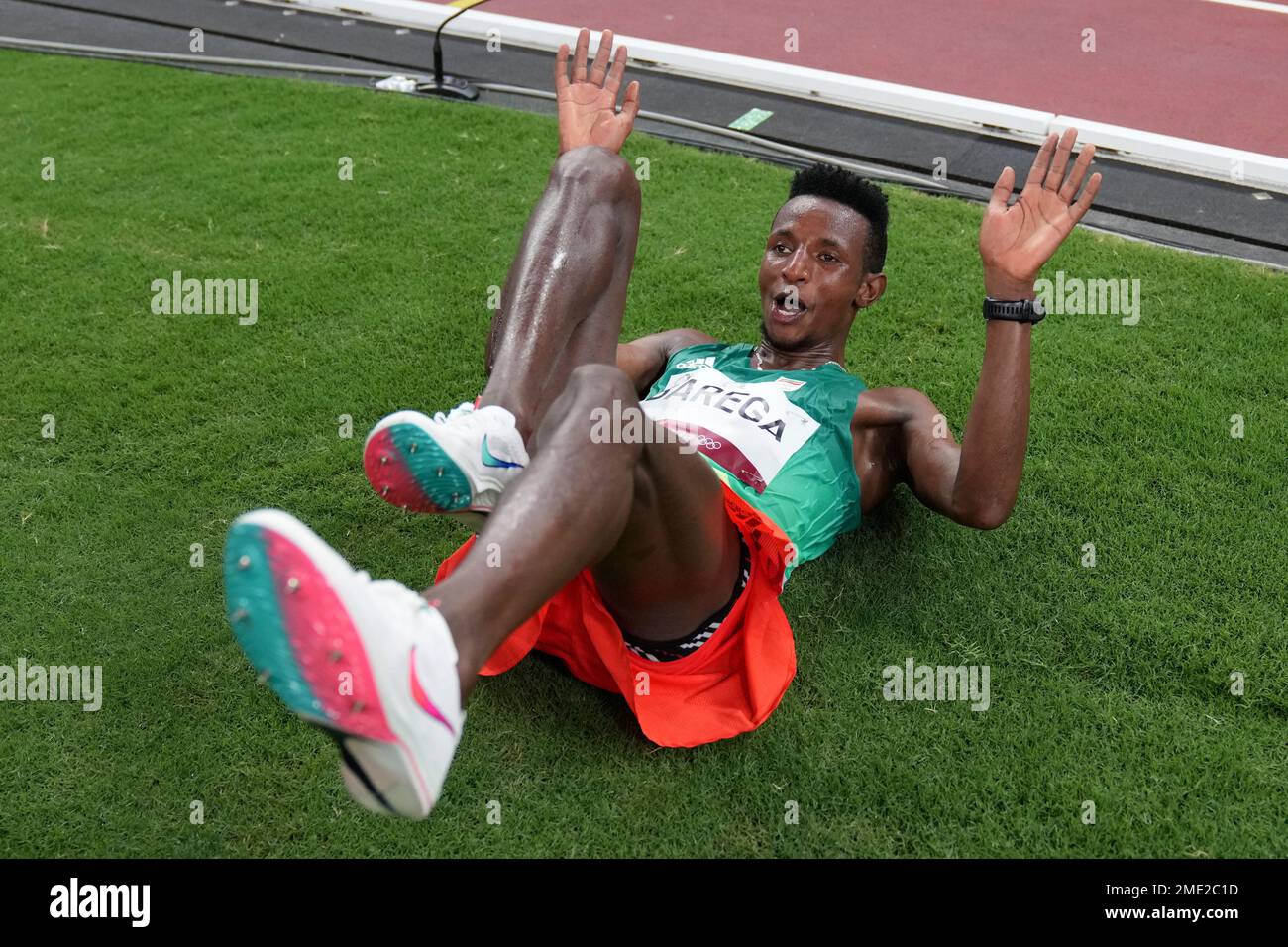 Selemon Barega, of Ethiopia, celebrates after winning the men's 10,000 ...