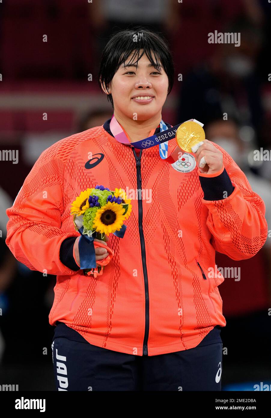 Gold medalist Akira Sone of Japan poses during the medal ceremony for ...