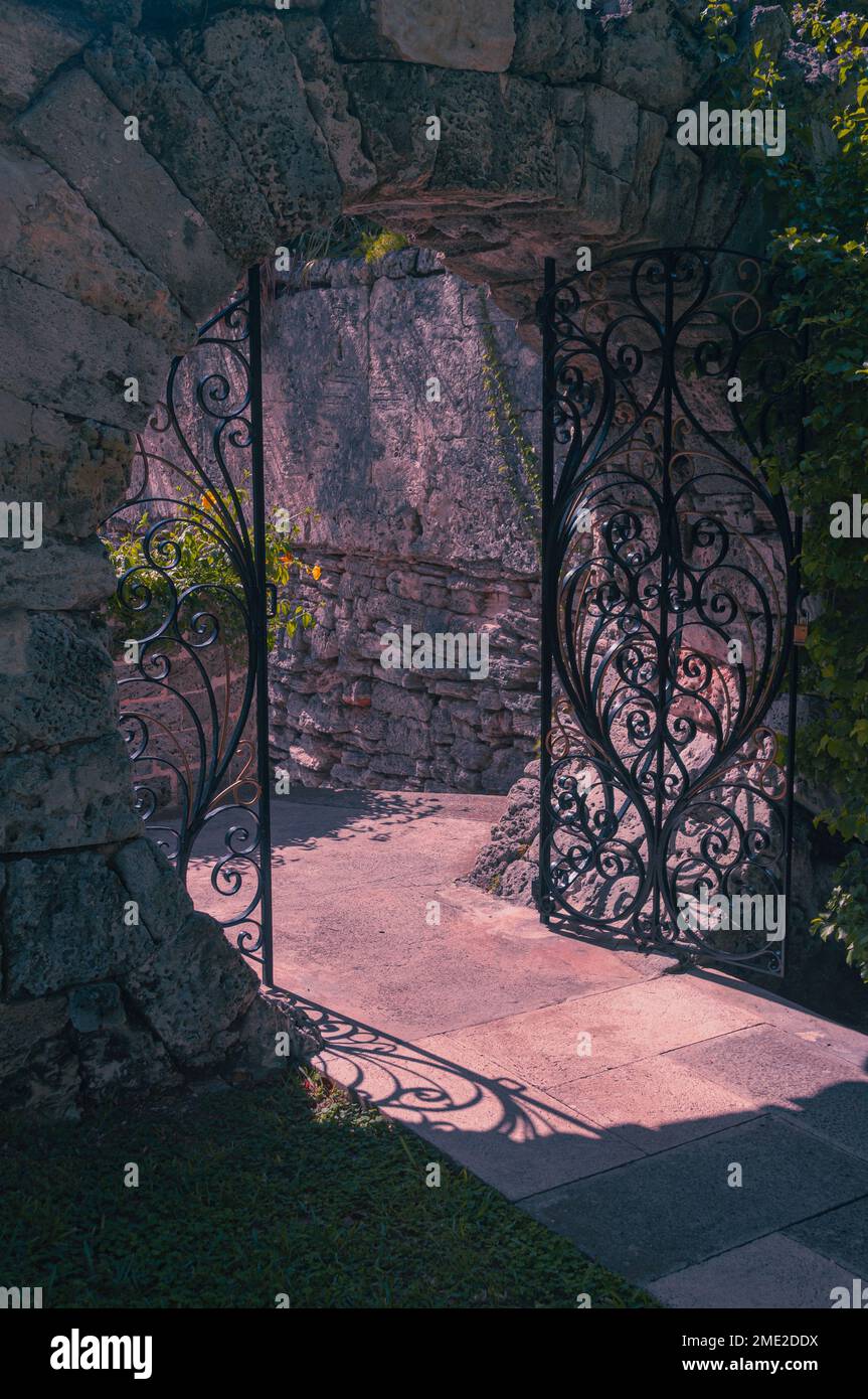 A vertical shot of the Moon Gate In Hamilton, Bermuda Stock Photo - Alamy