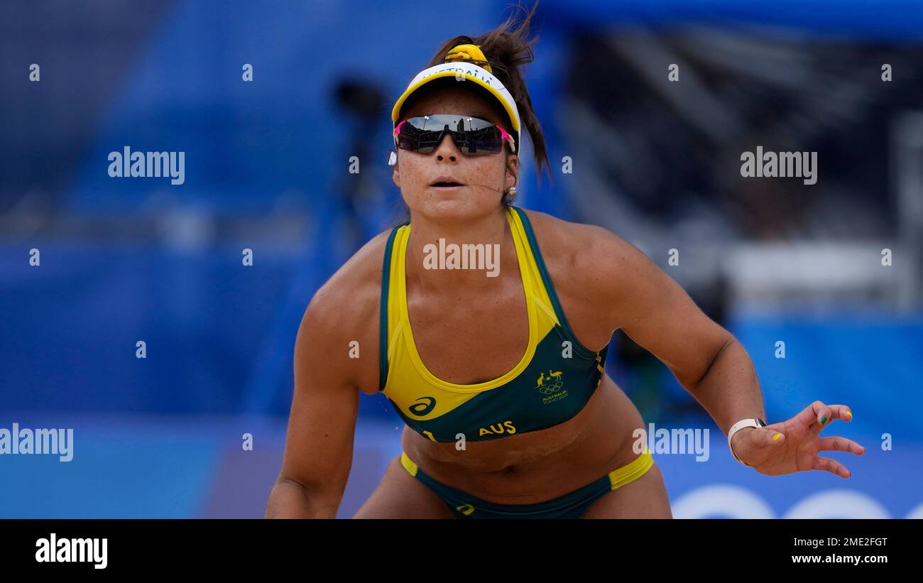 Mariafe Artacho del Solar, of Australia, competes during a women's ...