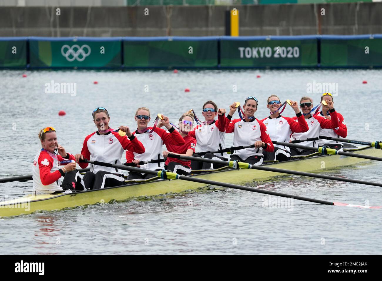 Gold medalists Lisa Roman, Kasia Gruchalla-Wesierski, Christine Roper ...