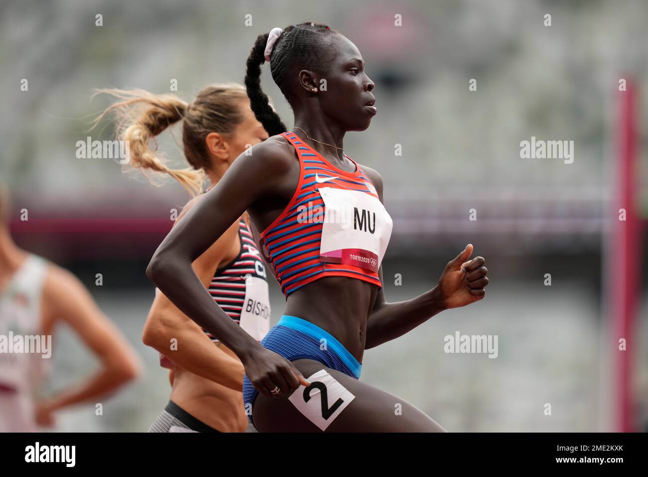 Athing Mu, of United States, wins a heat in the women's 800-meter run ...