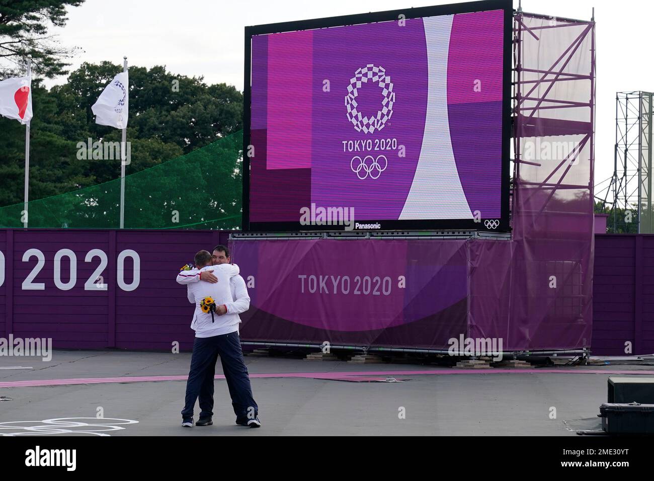 Silver medalist David Kostelecky, left, and gold medalist Jiri Liptak ...