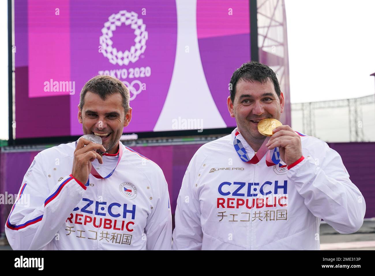 Silver medalist David Kostelecky, left, and gold medalist Jiri Liptak ...