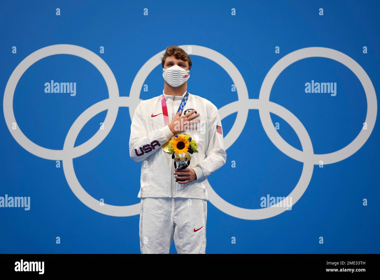 Robert Finke of the United States stands on the podium after receiving ...