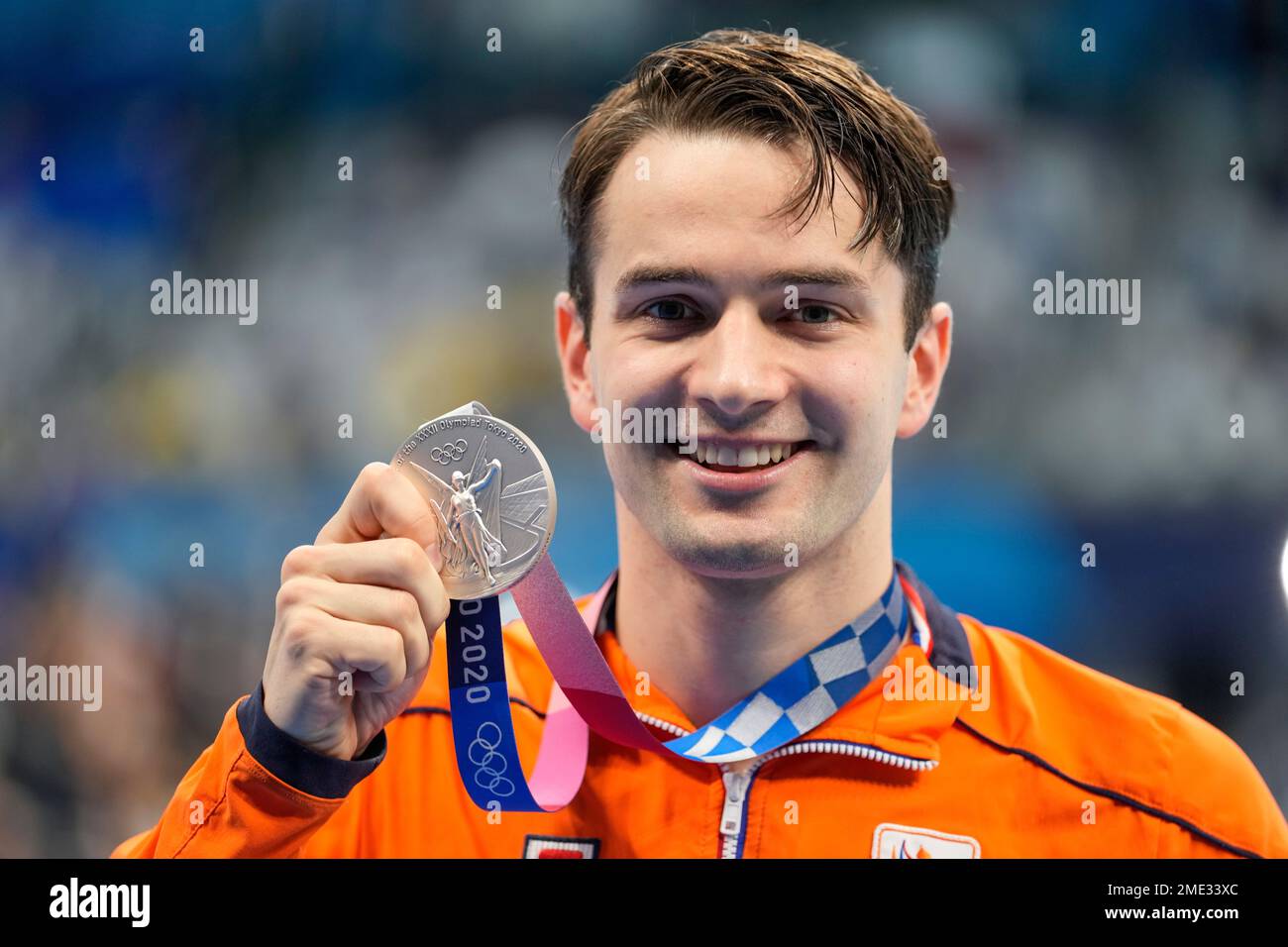 Arno Kamminga, of the Netherlands, poses with the silver medal in the ...