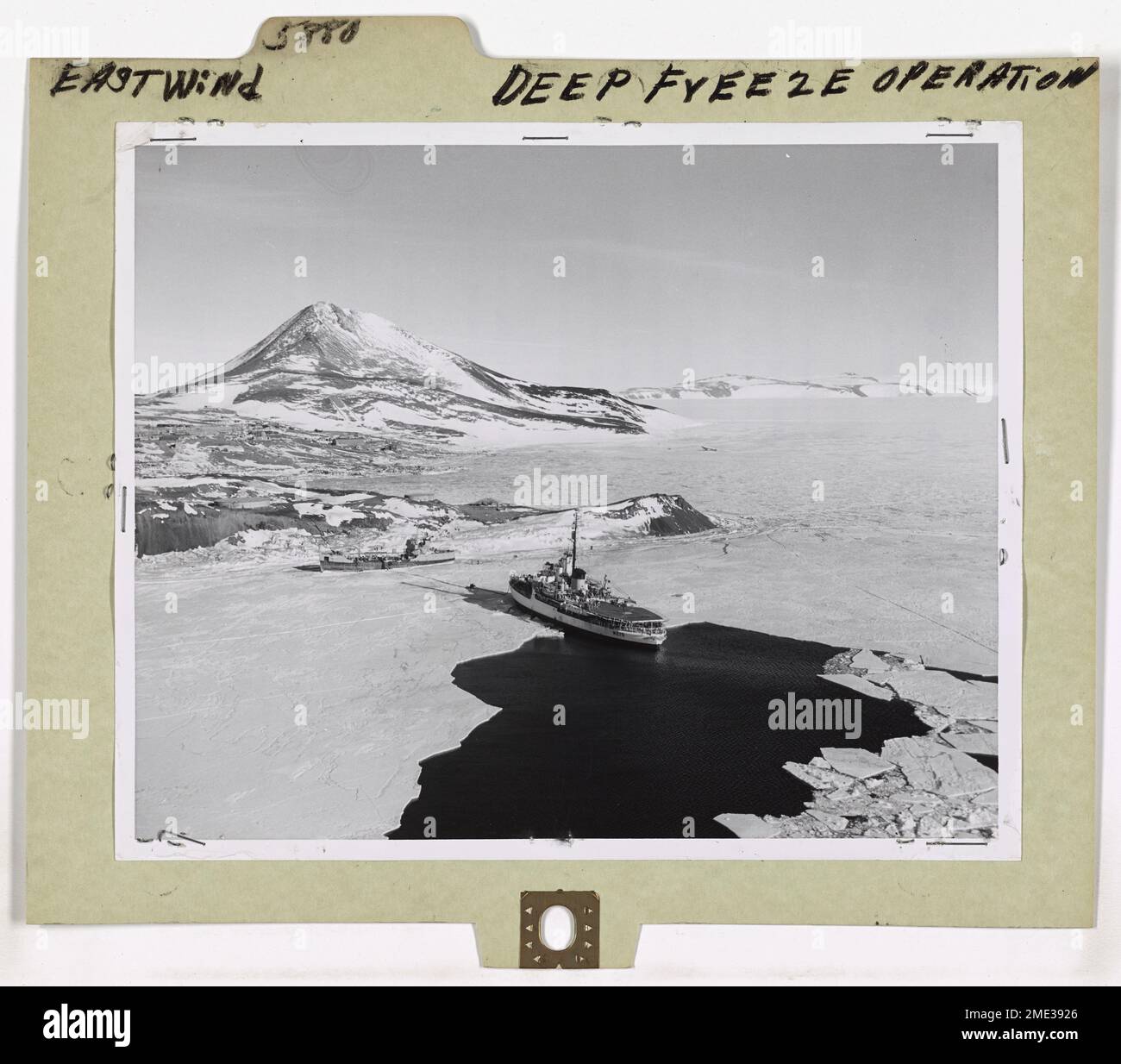 New zealand antarctic base hi-res stock photography and images - Alamy