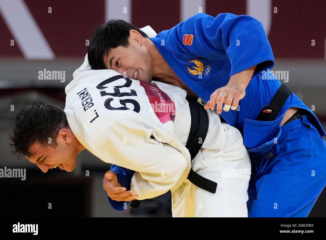Lasha Bekauri of Georgia, left, and Davlat Bobonov of Uzbekistan ...