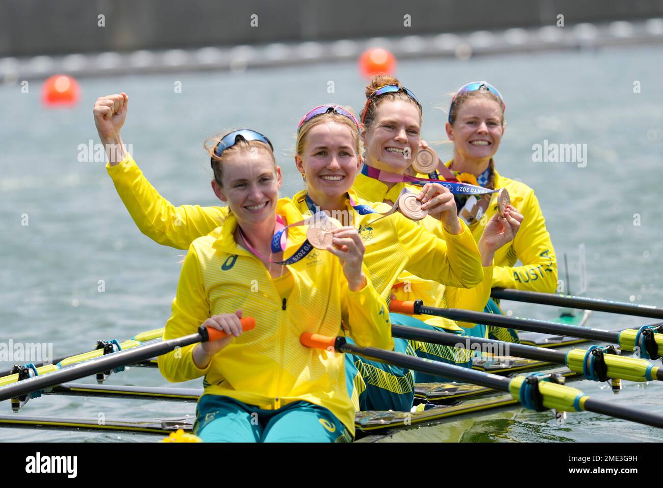Bronze medalists Ria Thompson, Rowena Meredith, Harriet Hudson and ...
