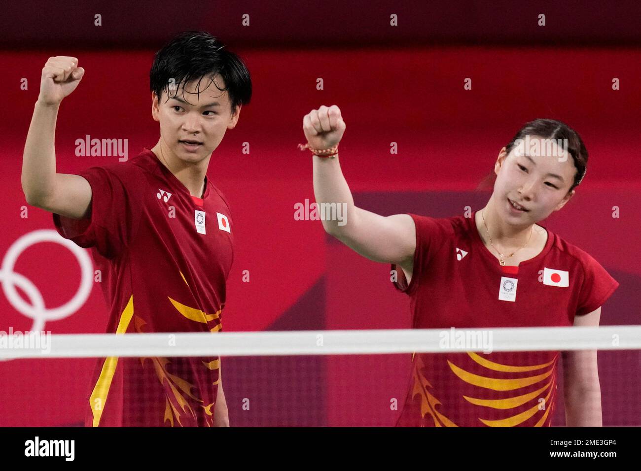Japan's Yuta Watanabe, left, and Arisa Higano celebrates after winning ...