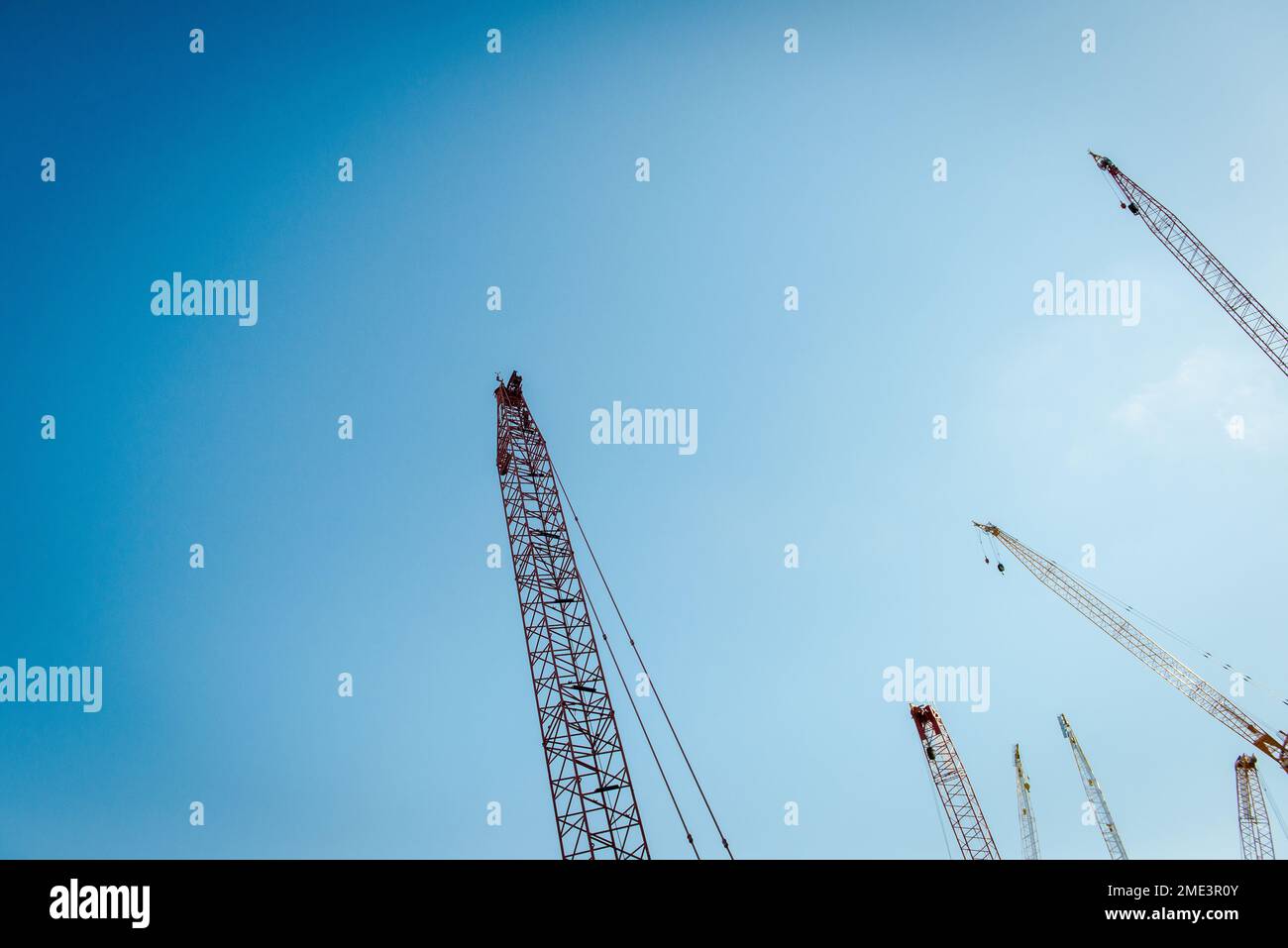 Extending crane arm hi-res stock photography and images - Alamy