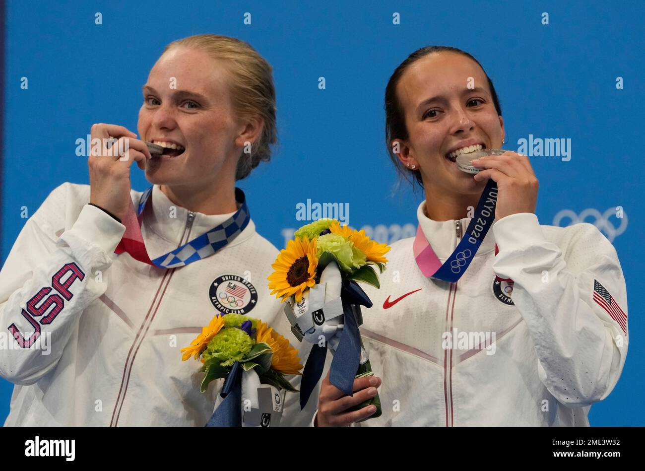 Jessica Parratto and Delaney Schnell of the United States' pose for a ...