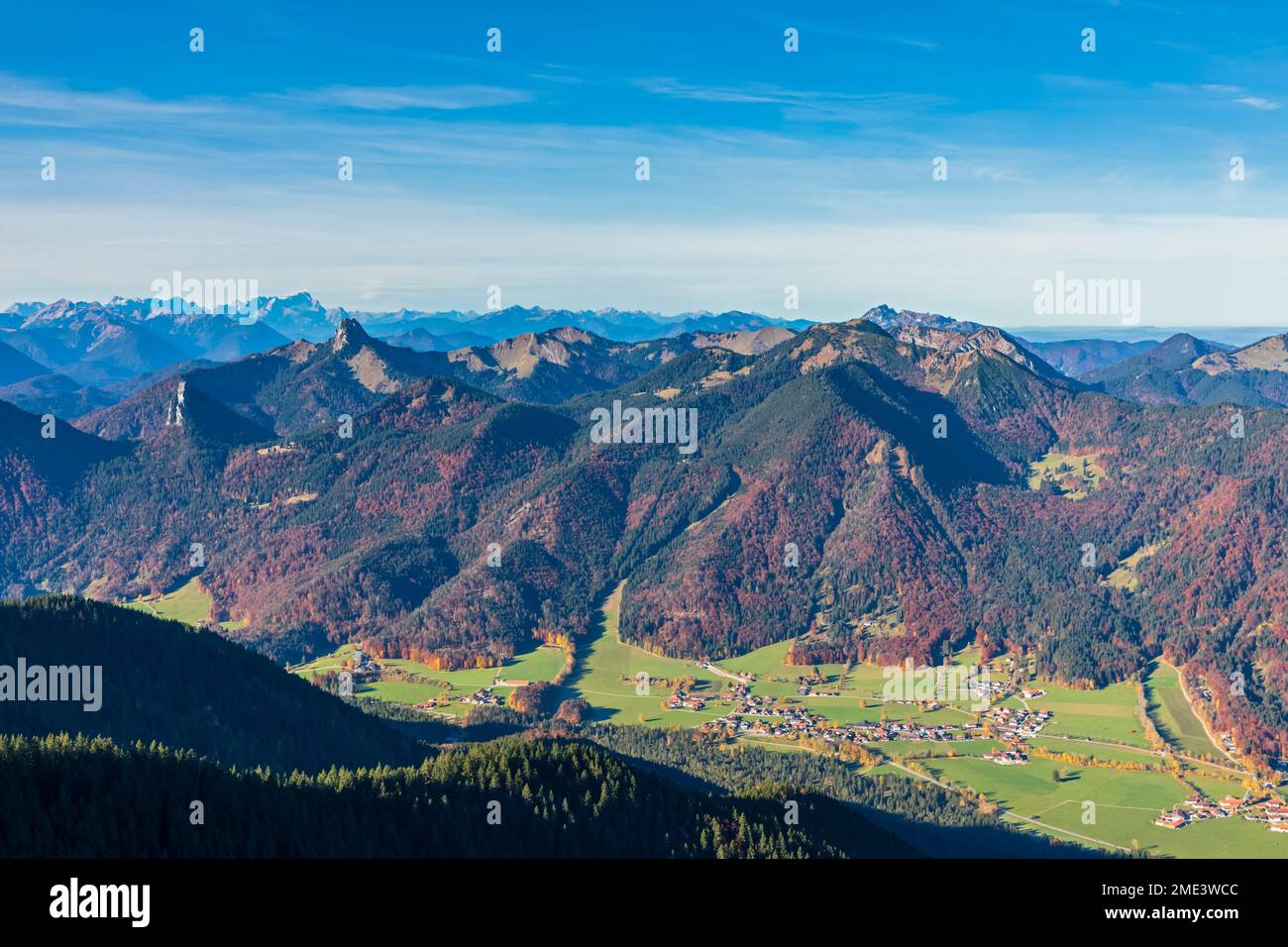 Bavarian village mountains hi-res stock photography and images - Alamy