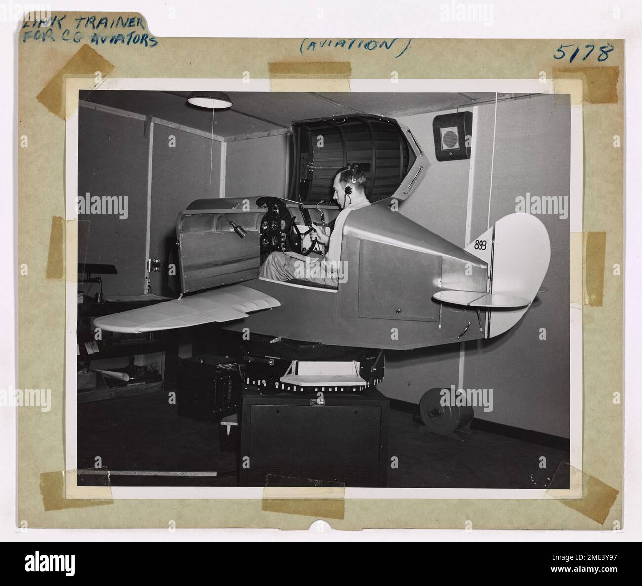 Link trainer hi-res stock photography and images - Alamy