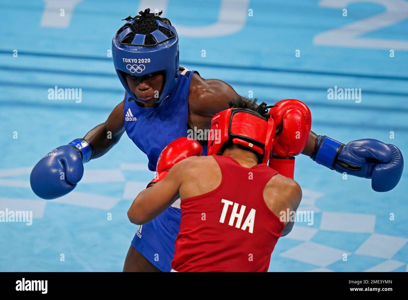 Ecuador's Maria Jose Palacios Espinoza and Sudaporn Seesondee, of ...