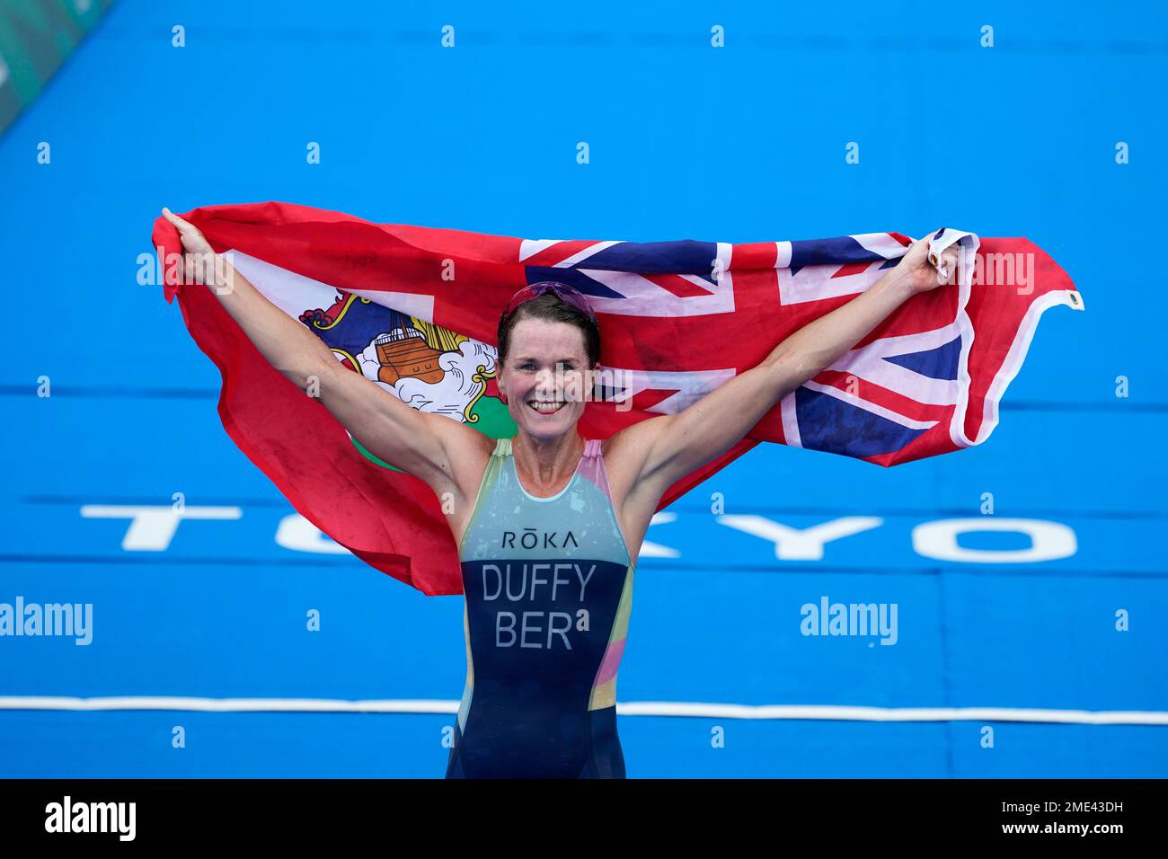 Flora Duffy of Bermuda celebrates her gold medal victory in the women's ...
