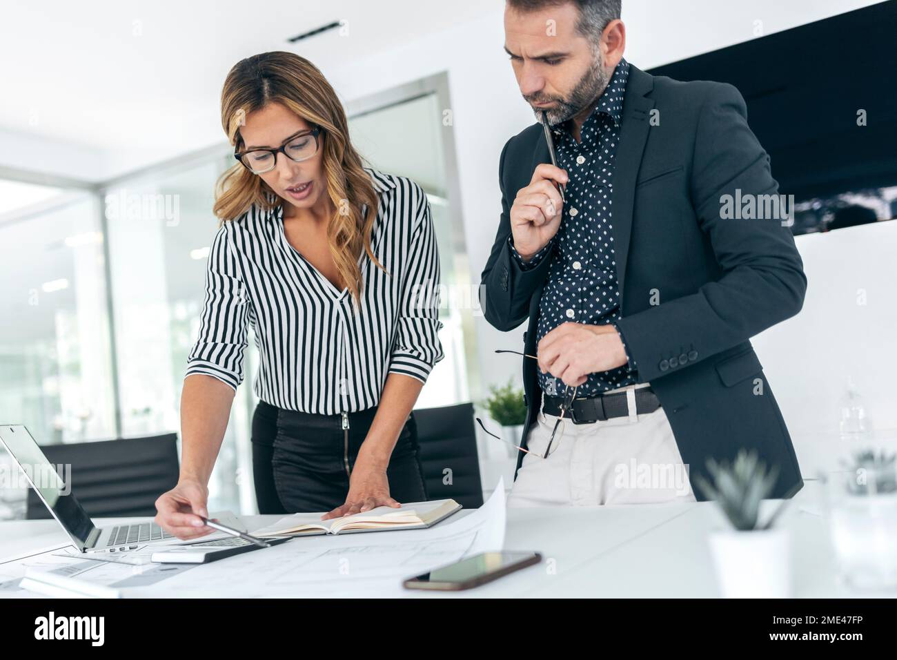 Explaining plan hi-res stock photography and images - Alamy