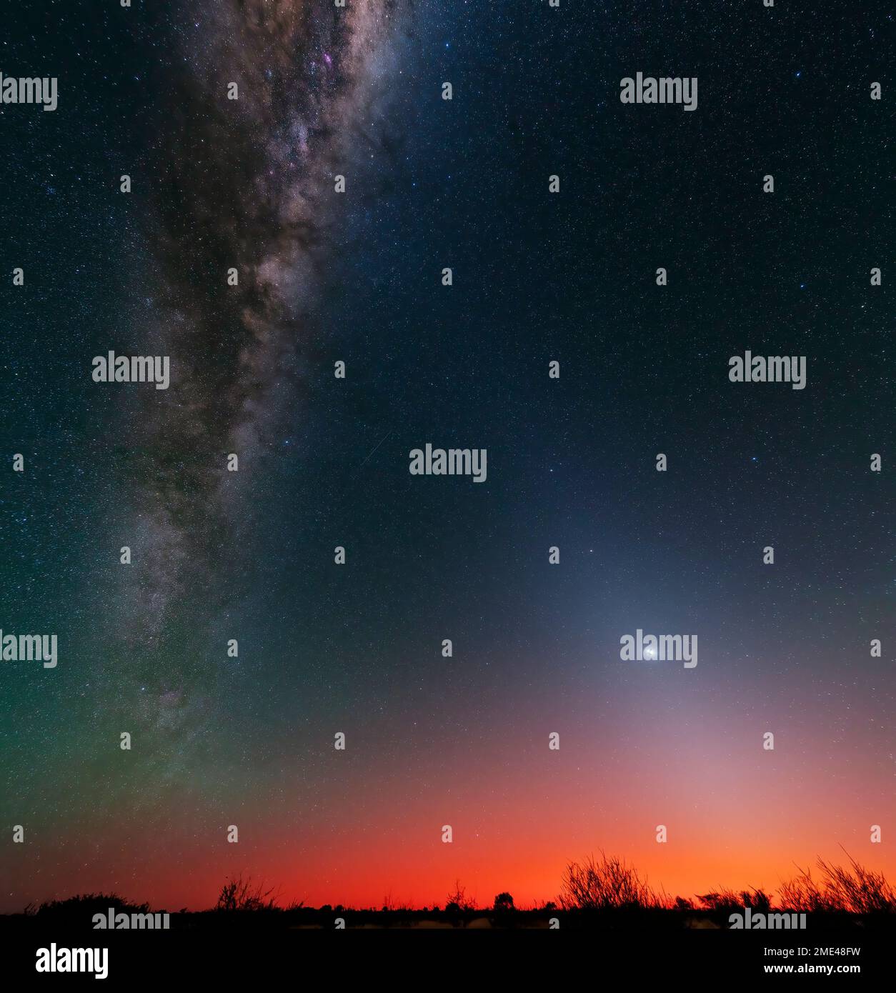 Vertical milky way galaxy hi-res stock photography and images - Alamy