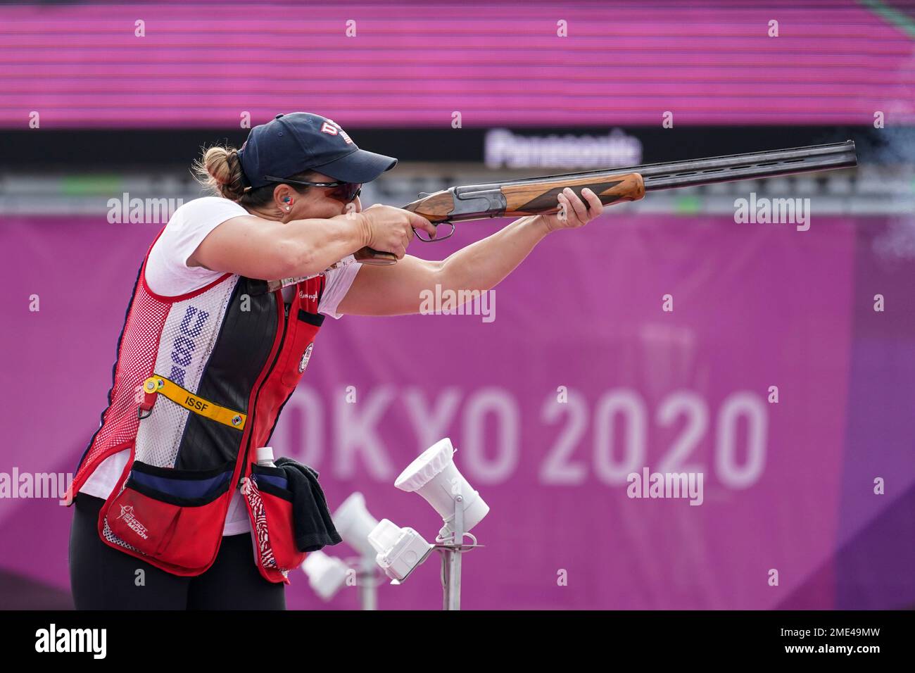 Amber English, of the United States, competes in the women's skeet at ...