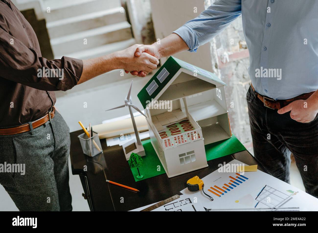 Hand construction engineering hi-res stock photography and images - Alamy