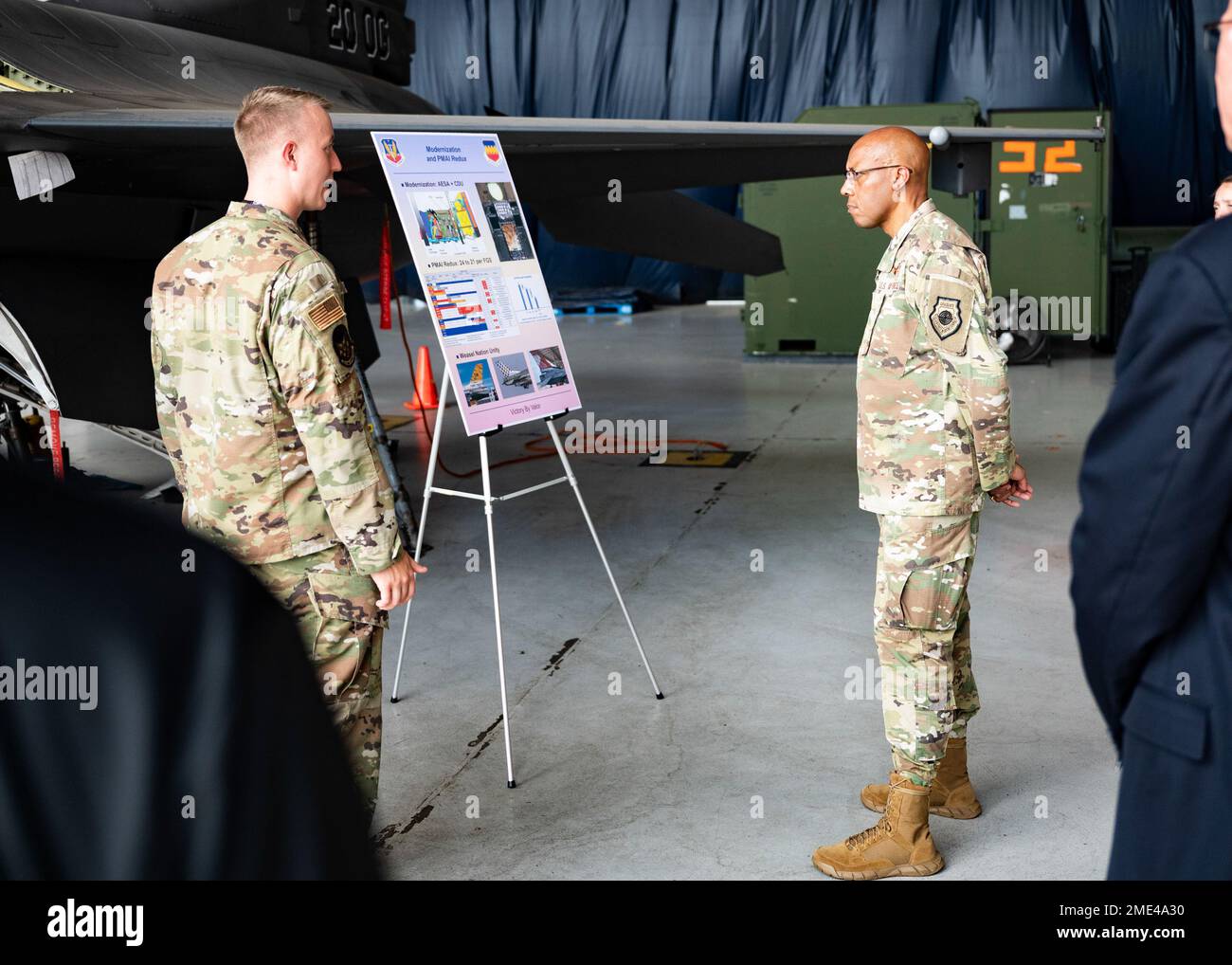 Lt gen shaw hi-res stock photography and images - Alamy