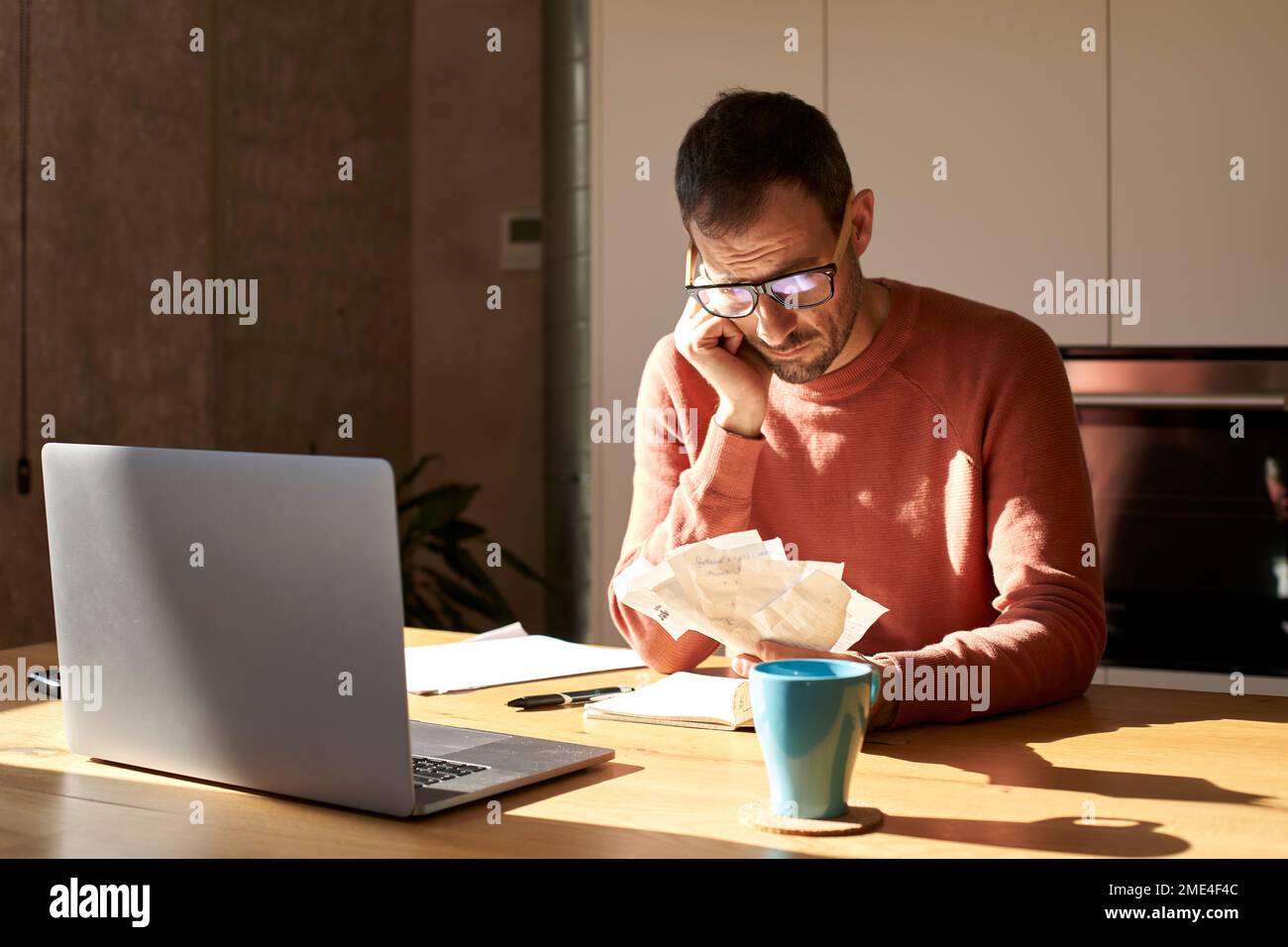 Stressed man hi-res stock photography and images - Alamy